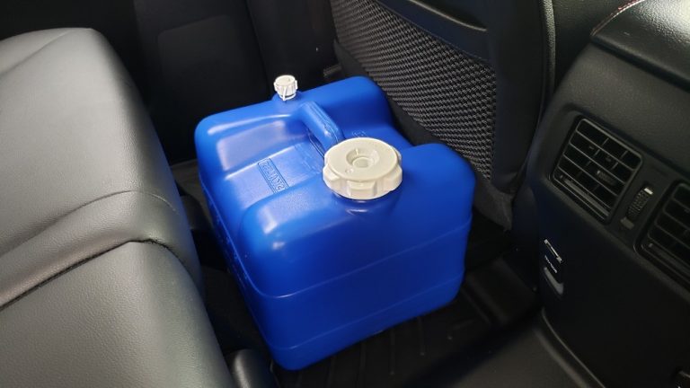 Aqua-Tainer 4 Gallon Stackable Water Container - Full In-Depth Review